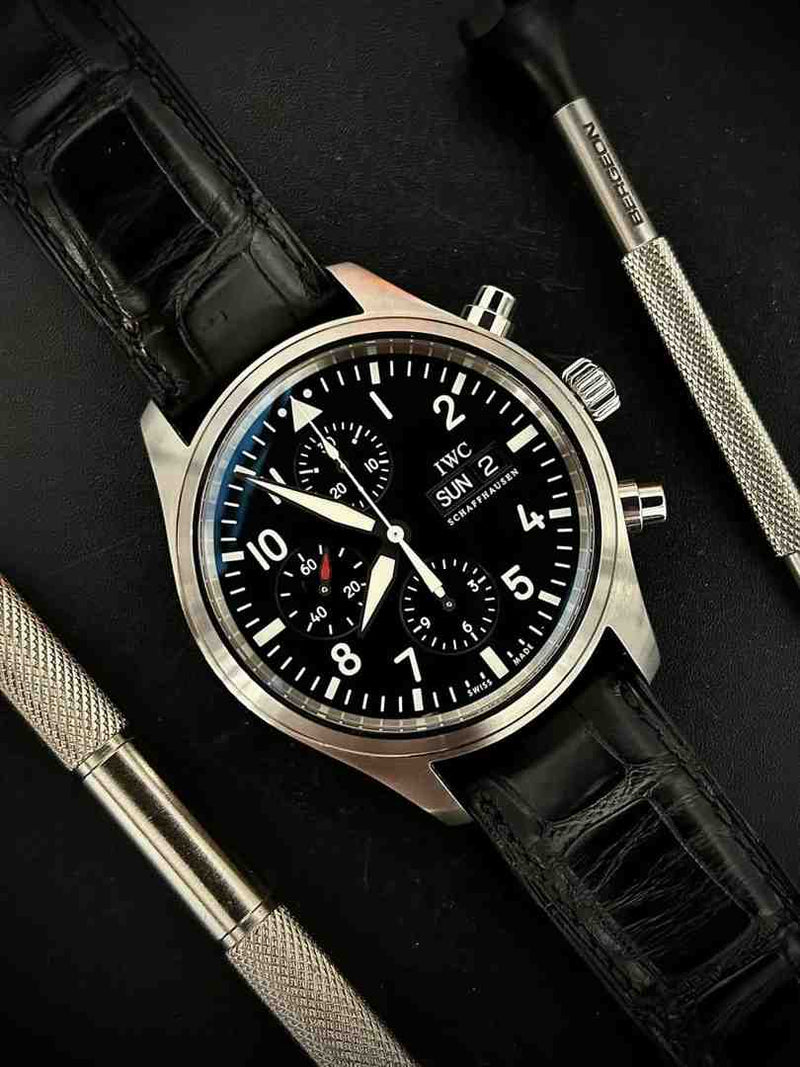 How to Choose a Watch for a Man: Top 5 Secrets